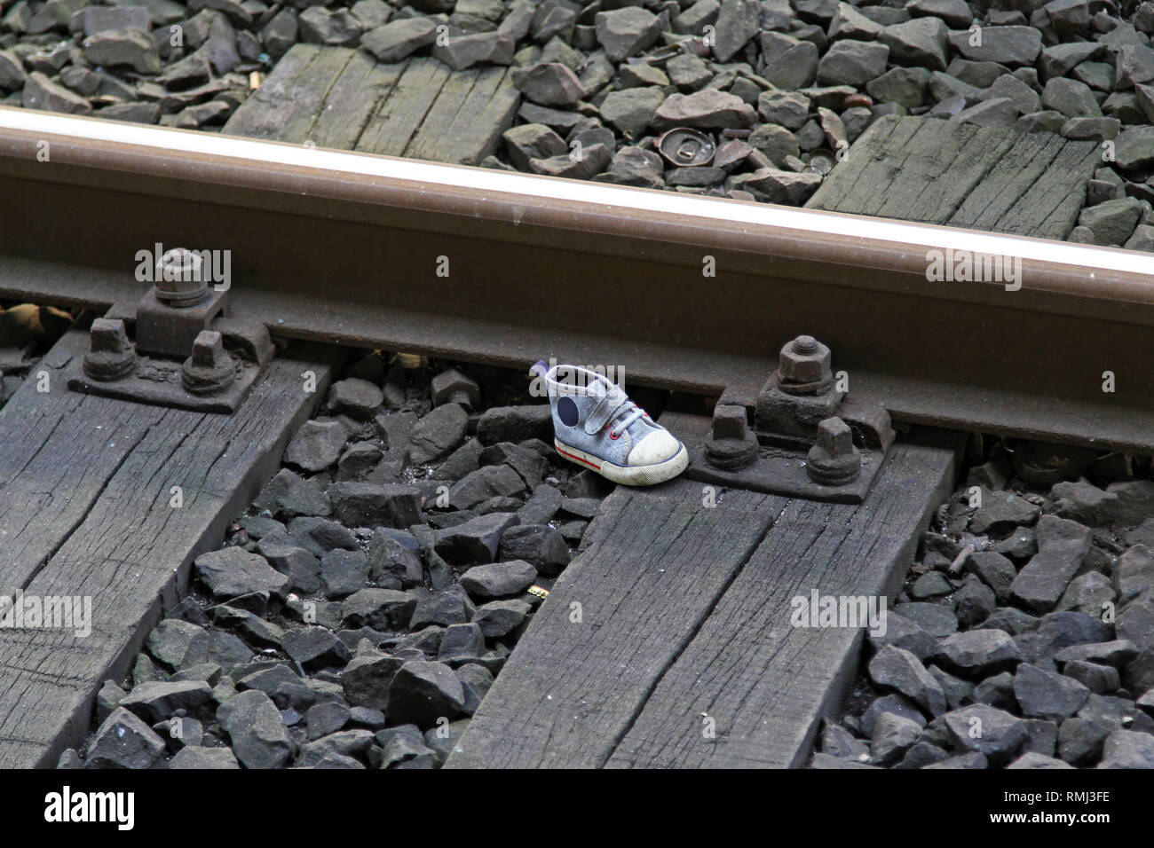 Lost shoe road hi-res stock photography and images - Alamy