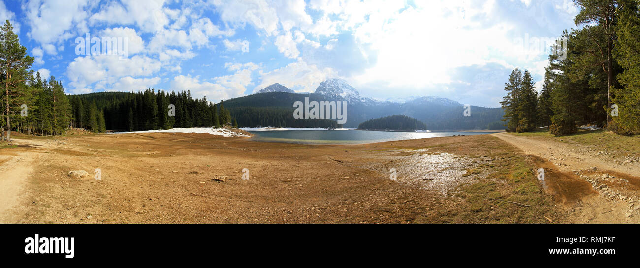 Crno lake and Durmitor mountain in Montenegro Stock Photo - Alamy