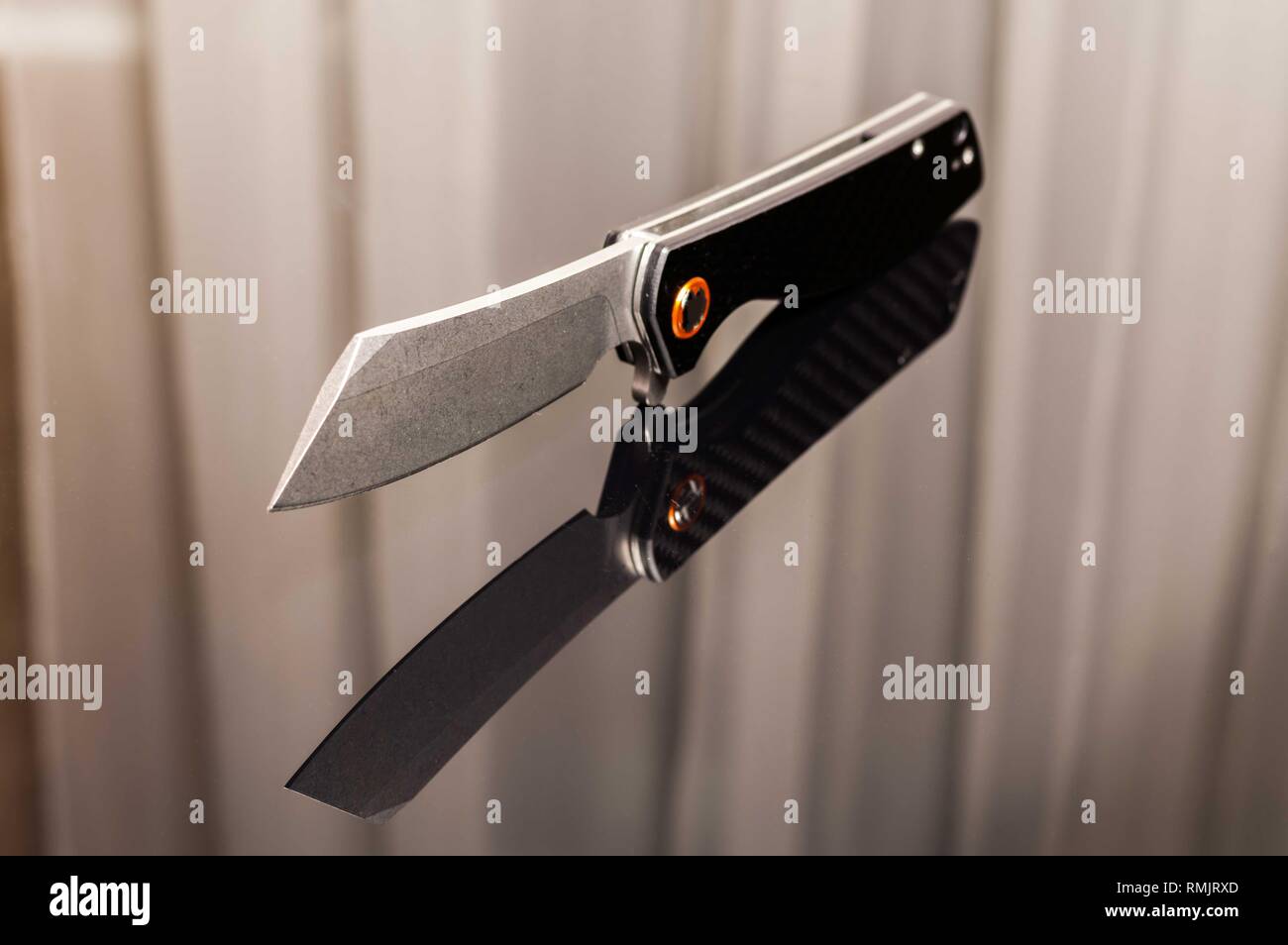 View of the knife in front. Knife located diagonally Stock Photo - Alamy