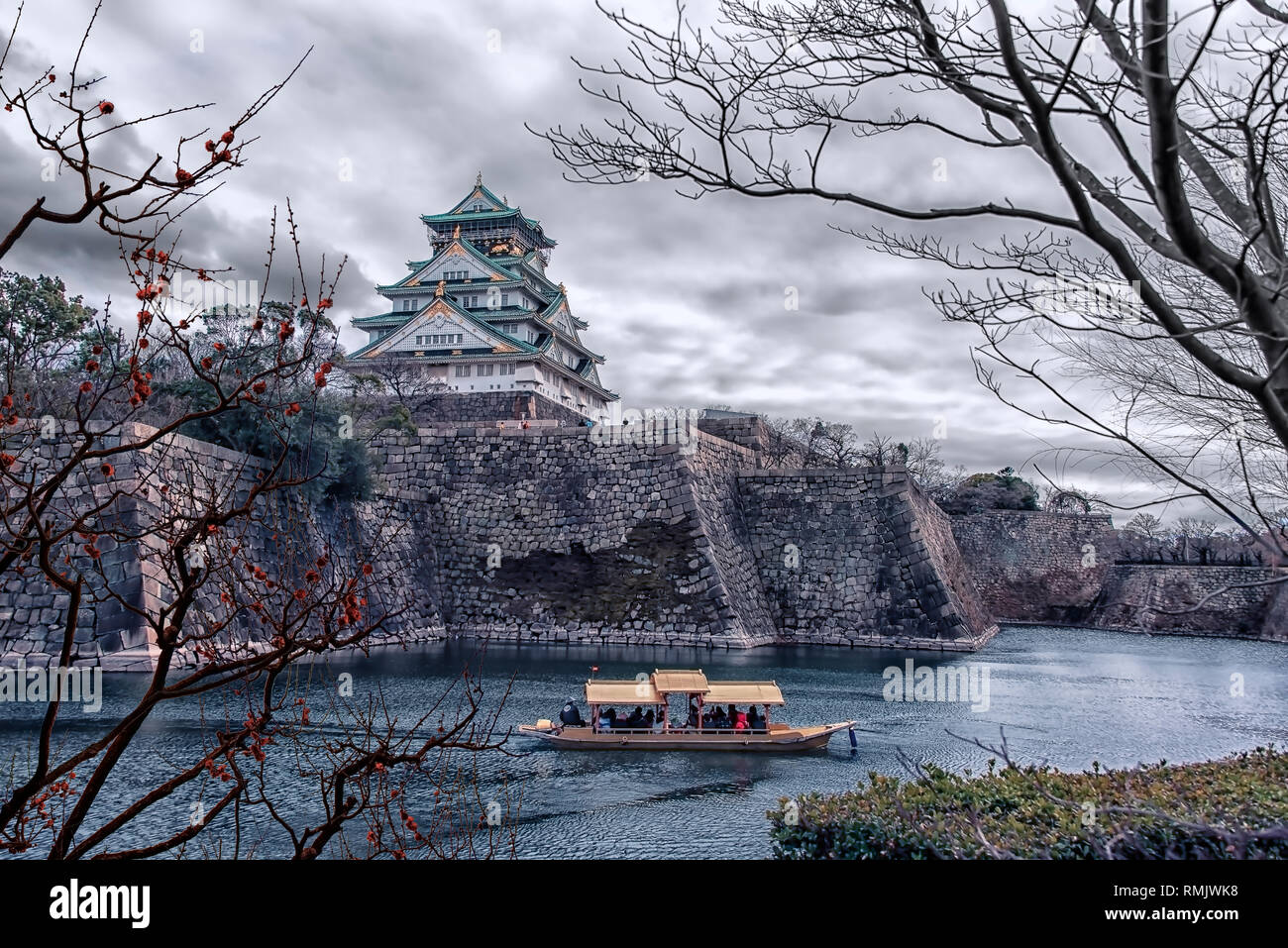 Japan winter tourist hi-res stock photography and images - Alamy