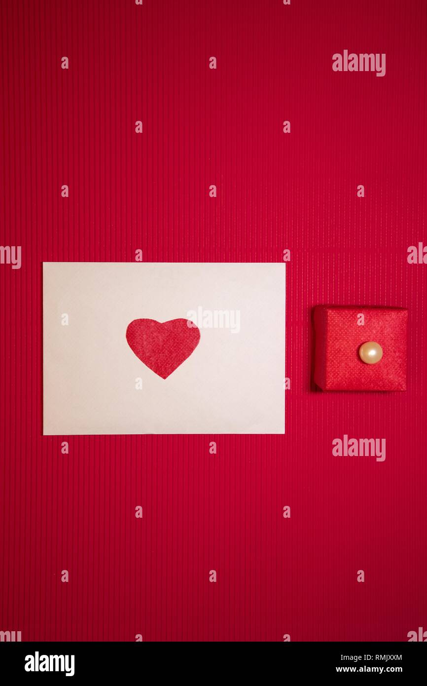 Little message box hi-res stock photography and images - Alamy