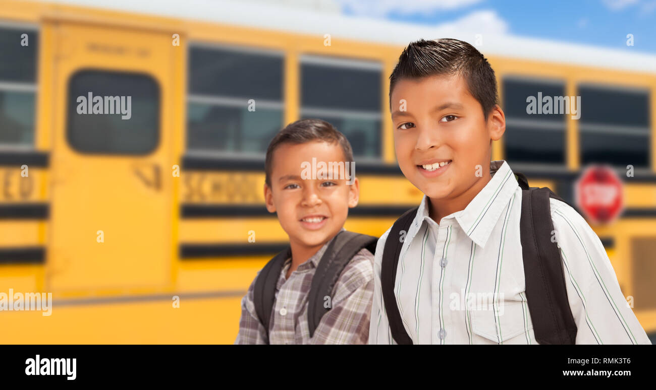 School bus kids walking hi-res stock photography and images - Alamy