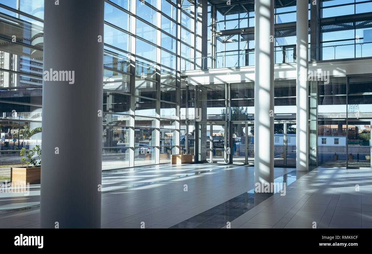 Commercial building interior hi-res stock photography and images - Alamy
