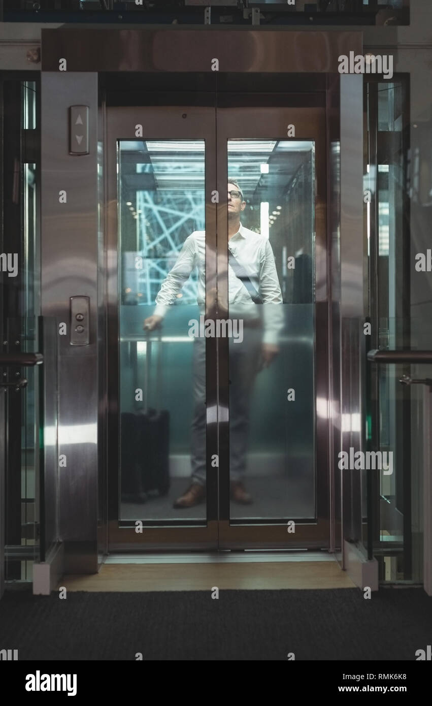 Full elevator hi-res stock photography and images - Alamy