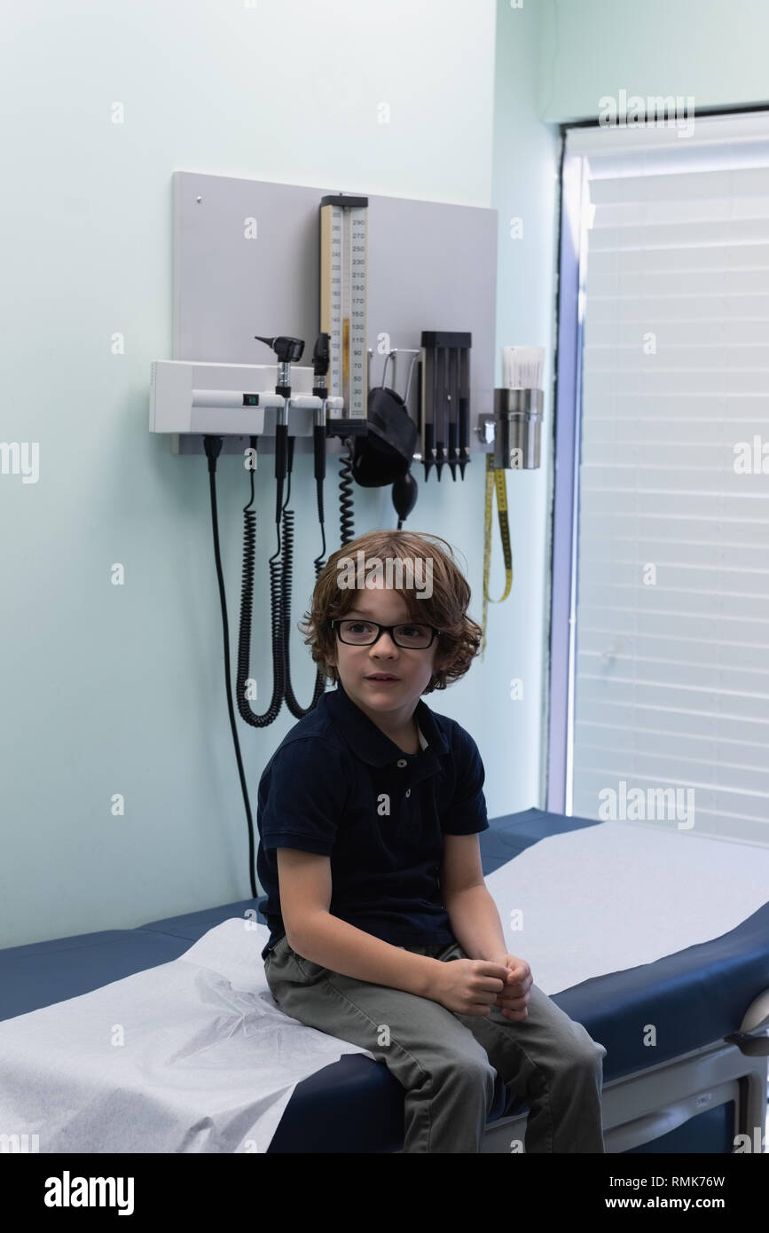 Boy sitting in hospital bed hi-res stock photography and images - Alamy