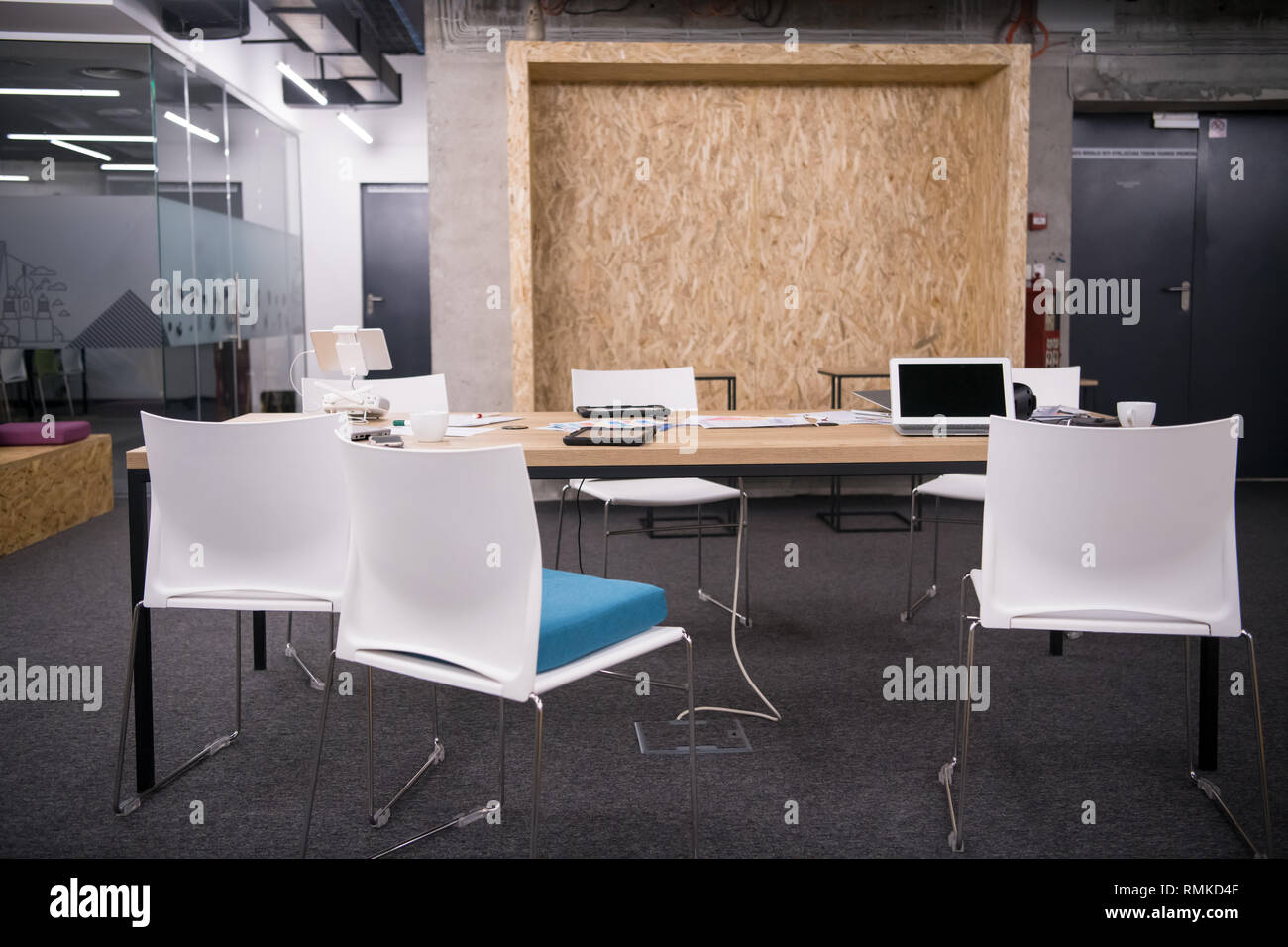 Empty Modern Open Plan Office Stock Photo - Alamy