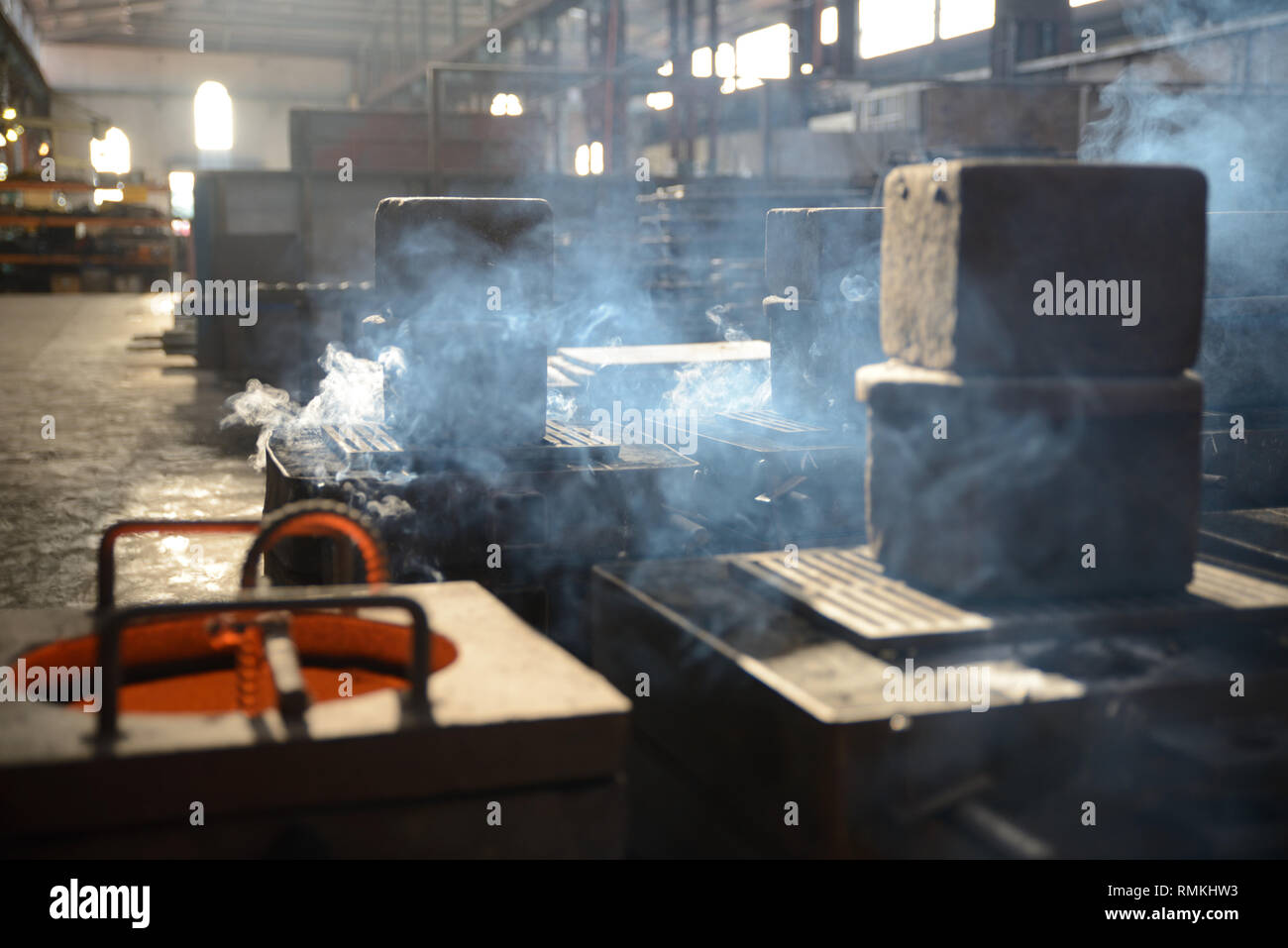Cast iron melt hi-res stock photography and images - Alamy