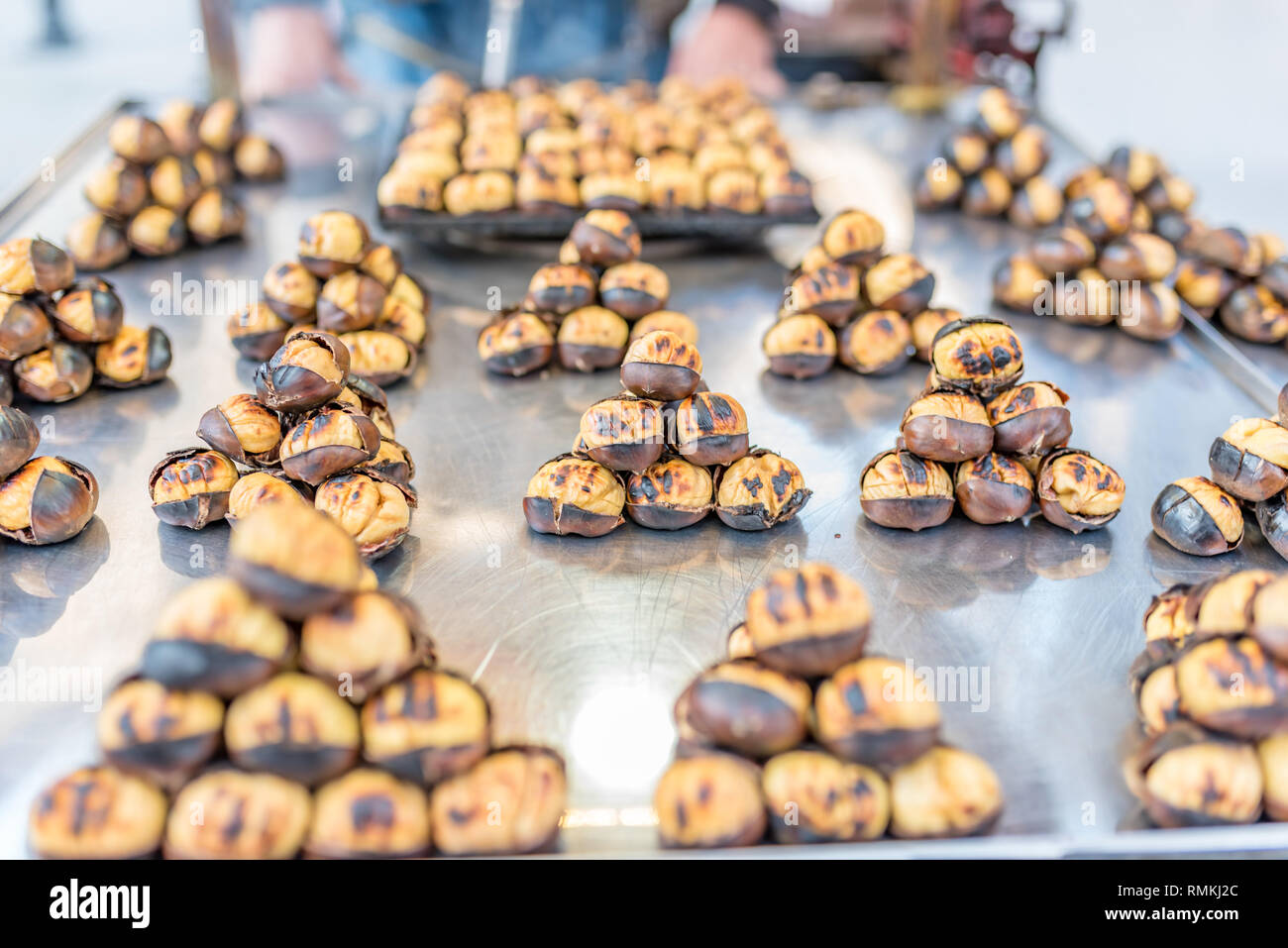 Roasted chestnuts stall selling chestnut hi-res stock photography and ...
