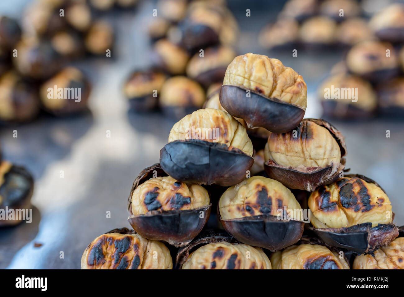 Roasted chestnuts stall selling chestnut hi-res stock photography and ...
