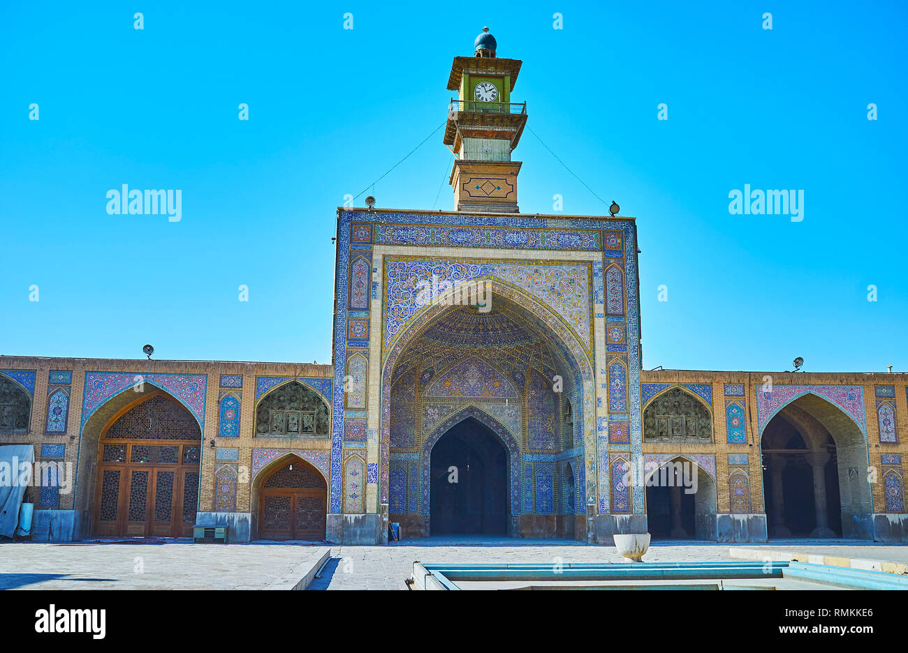 Visit stunning Seyed Mosque with large Sahn, scenic portals, clock ...