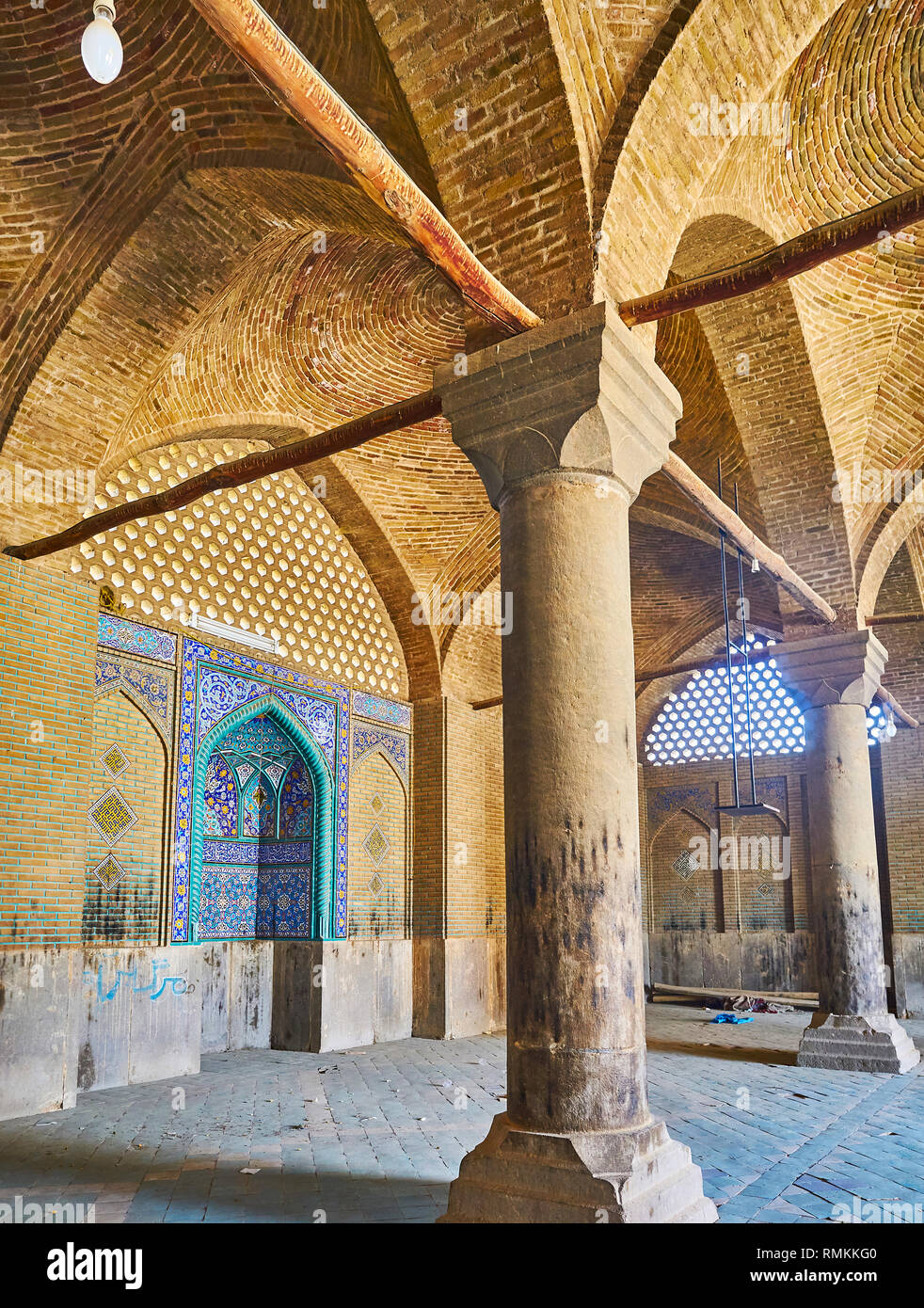 ISFAHAN, IRAN - OCTOBER 21, 2017: The old prayer hall of Seyed Mosque ...