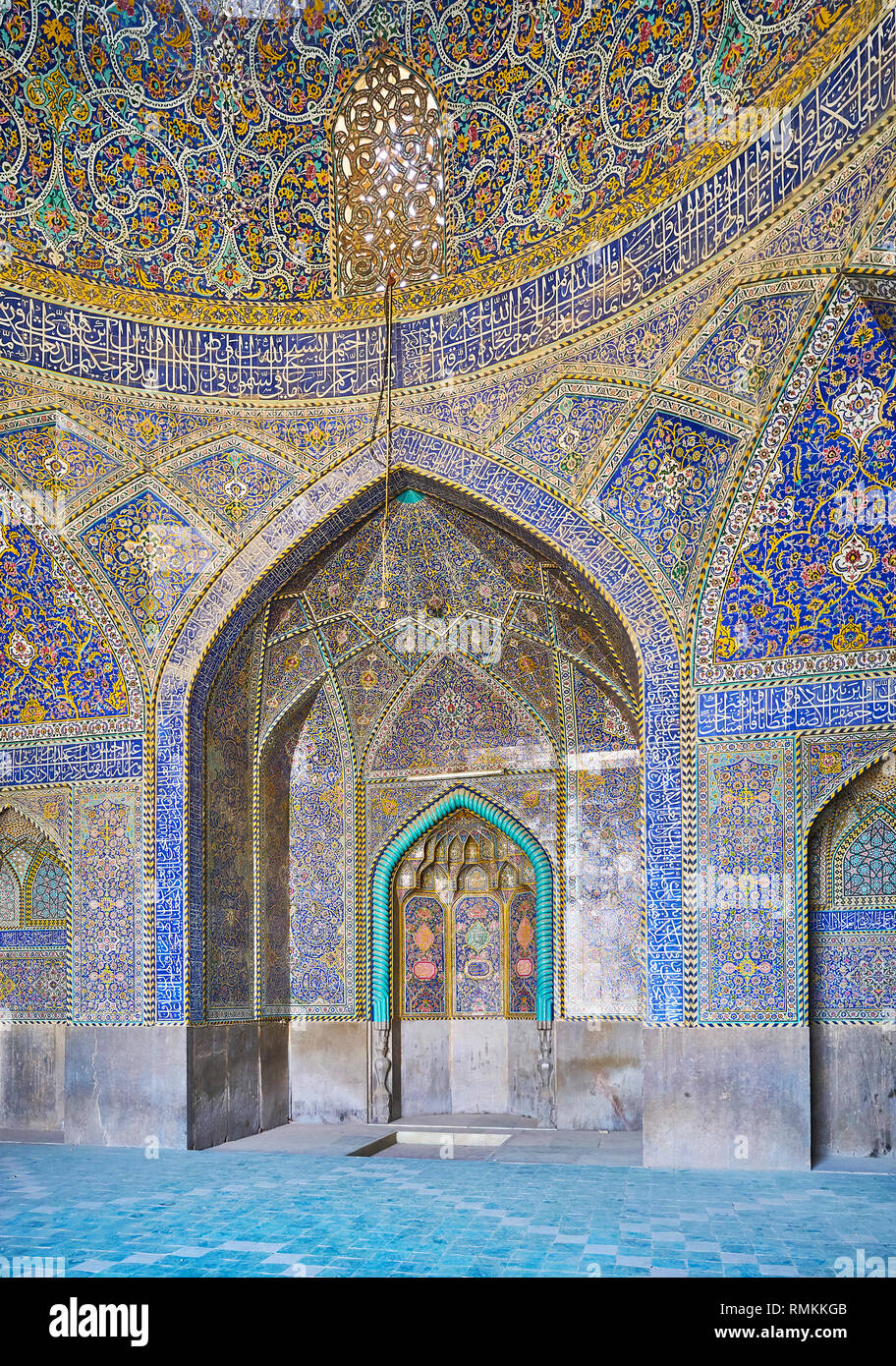 Blue Mosque Interior Mihrab Stock Photos & Blue Mosque Interior Mihrab ...