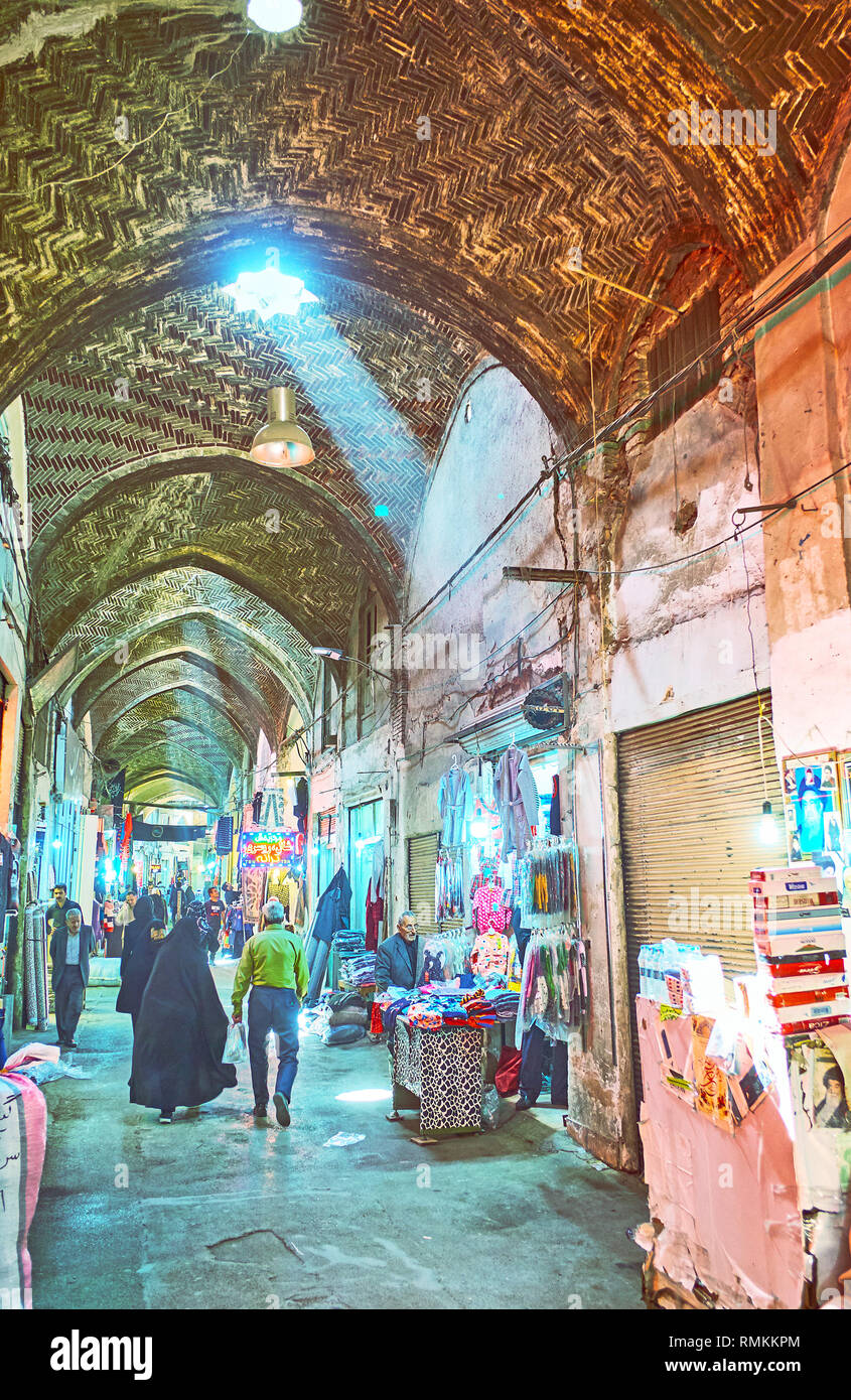 Isfahan grand bazaar hi-res stock photography and images - Alamy