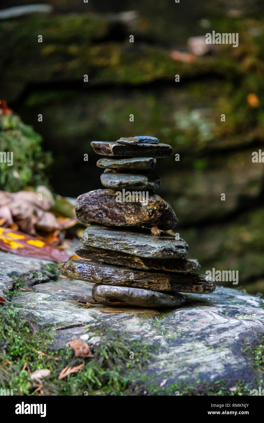 Stacking stones hi-res stock photography and images - Alamy