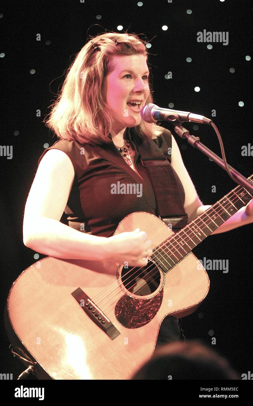 Singer, songwriter and guitarist Dar Williams, who specializes in pop ...