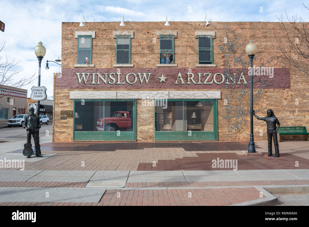 Winslow arizona statue hi-res stock photography and images - Alamy