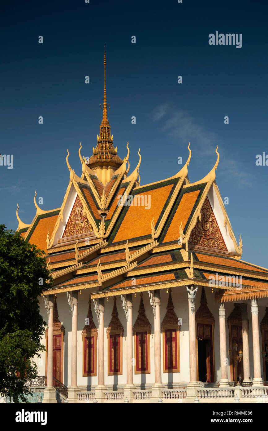 Cambodia, Phnom Penh, City Centre, Royal Palace, King Ang Duong’s stupa ...