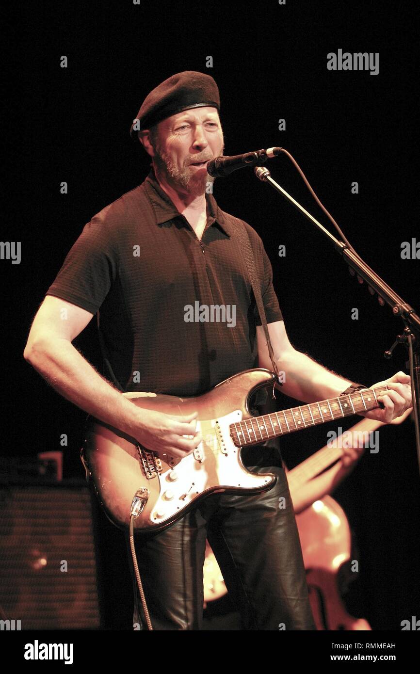 Singer, songwriter and guitarist Richard Thompson is shown performing ...