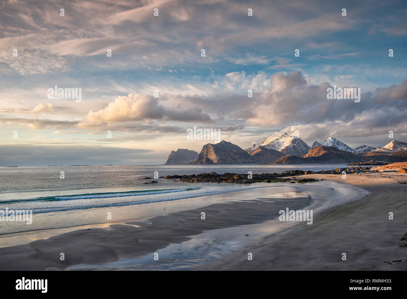 Stor Sandnes beach, Flakstad, Lofoten, Nordland, Norway Stock Photo - Alamy