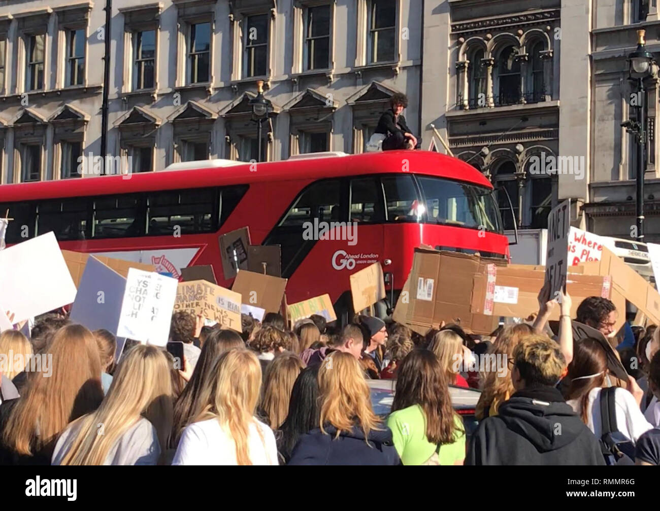 London climate strike bus hi-res stock photography and images - Alamy