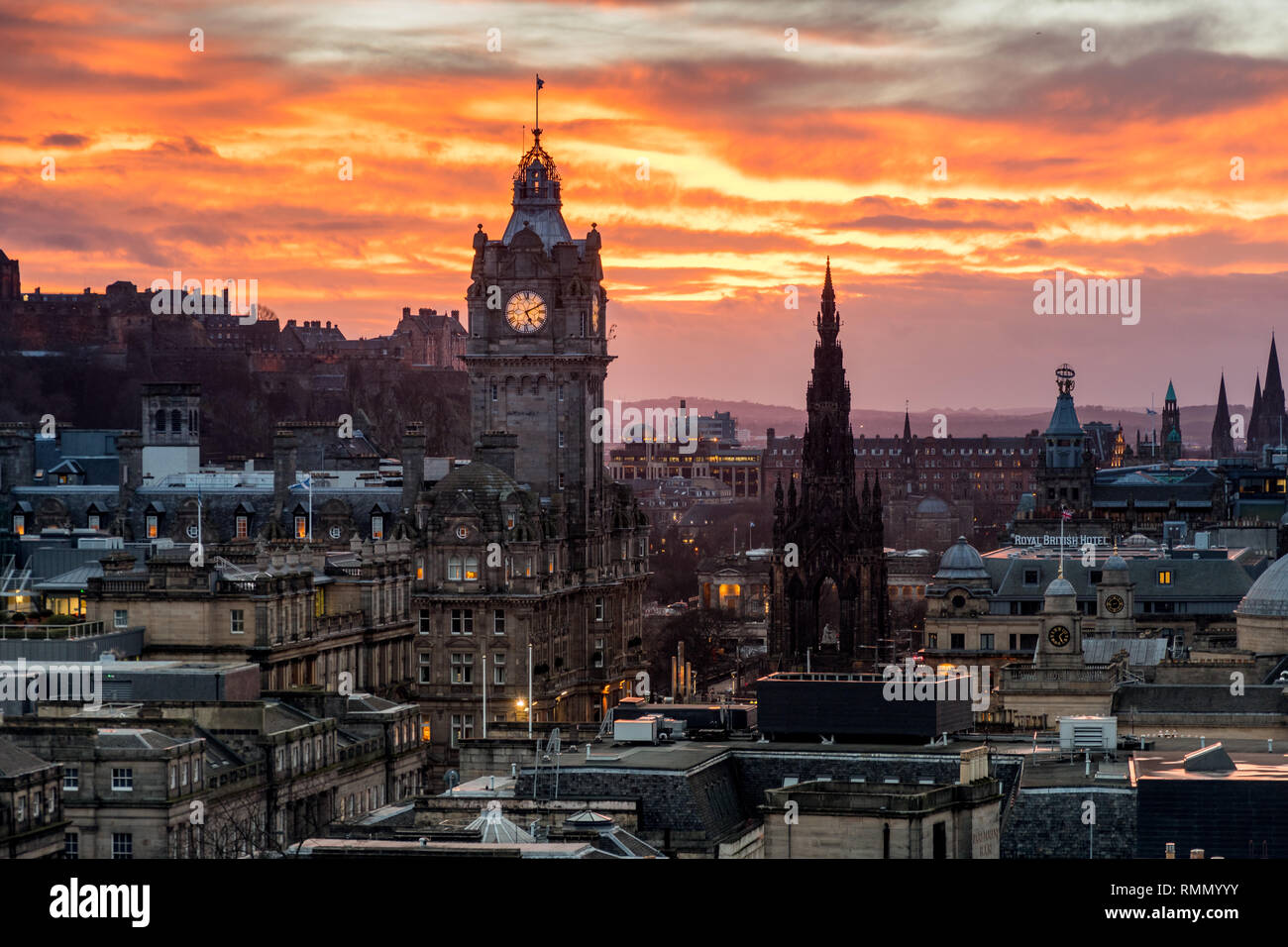 Edinburgh skyline stadtbild hi-res stock photography and images - Alamy