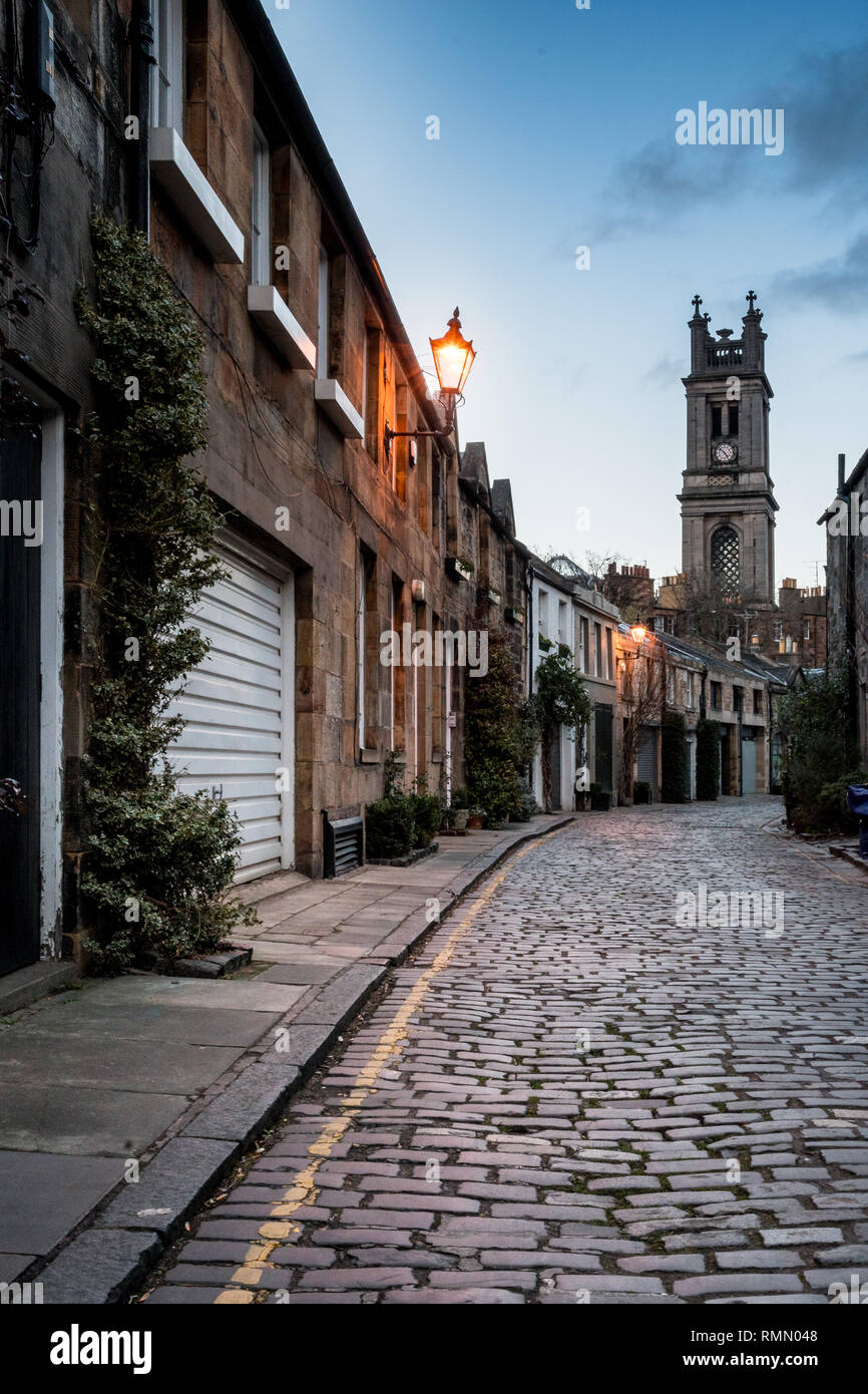 picturesque Circus Lane in Stockbridge, Edinburgh Stock Photo - Alamy