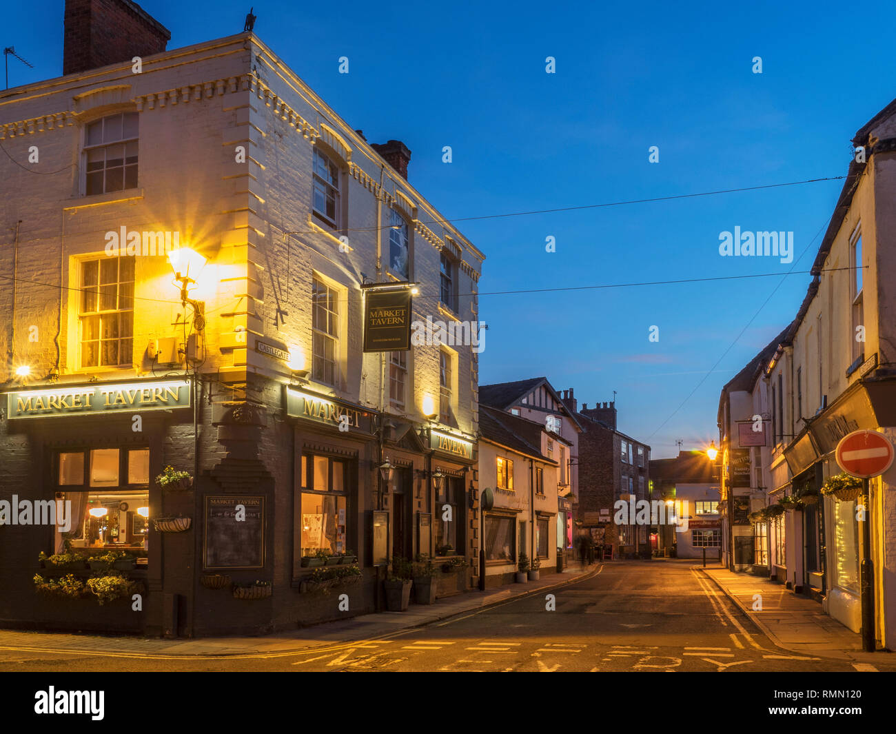 Castlegate shopping centre hi-res stock photography and images - Alamy