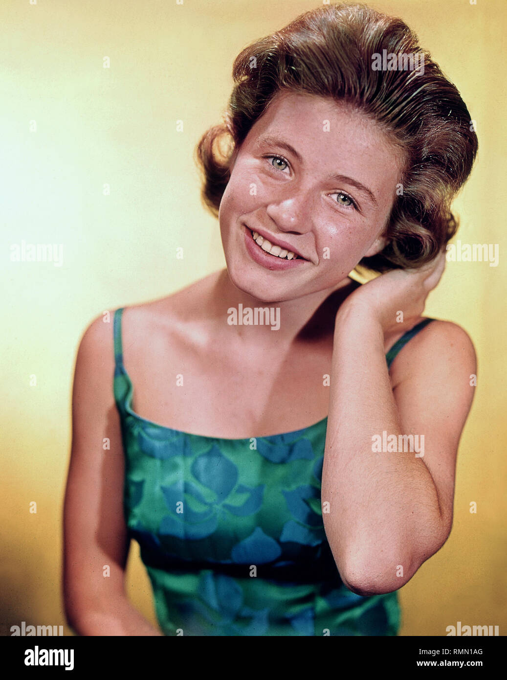 Patty Duke, circa (1964) File Reference # 33751 271THA Stock Photo - Alamy