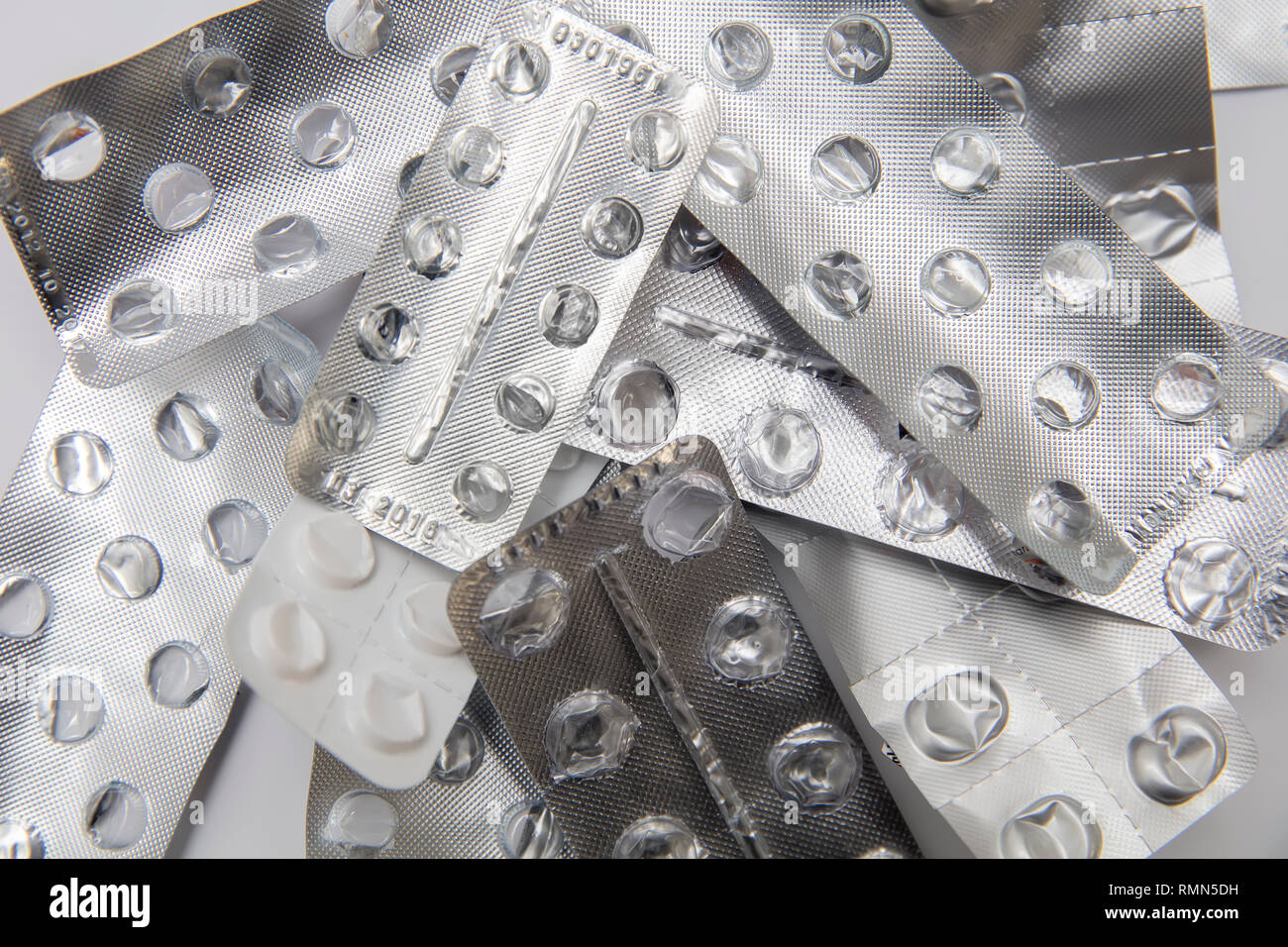 Medical packs hi-res stock photography and images - Alamy