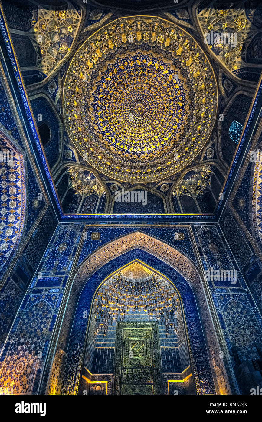 Uzbekistan Samarcanda Registan Square - Interior of Medresa Tilla Kari ...