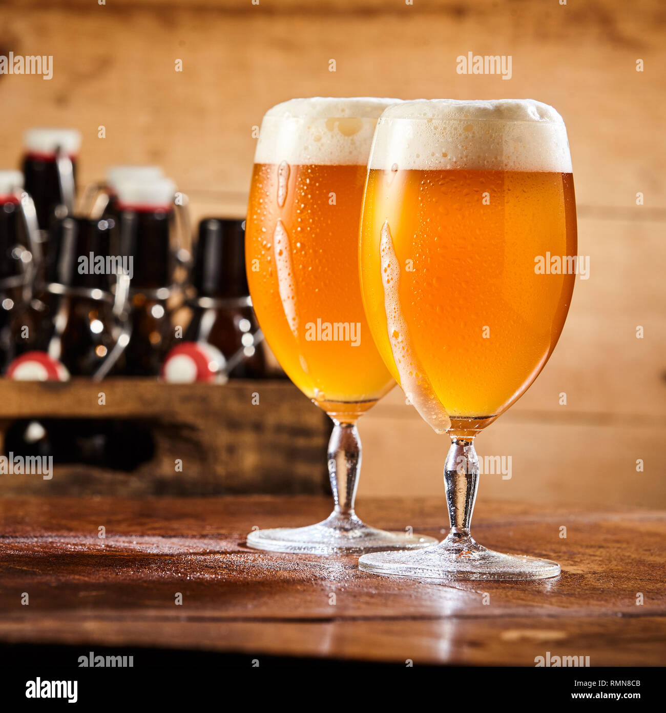 Two goblets hi-res stock photography and images - Alamy