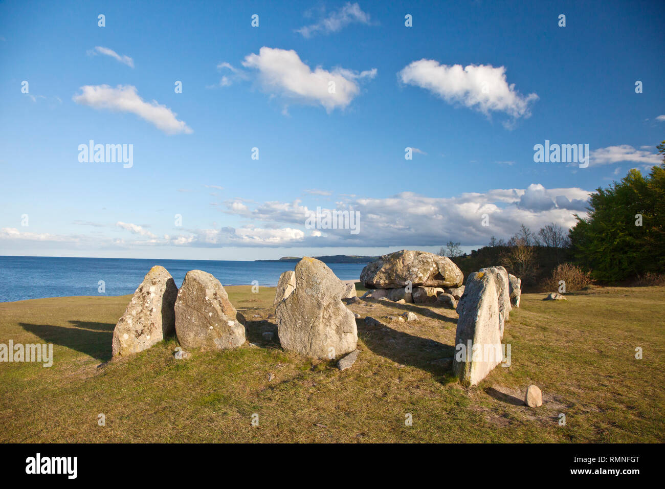 Young stone age hi-res stock photography and images - Alamy