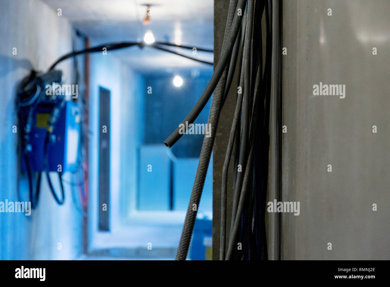 Building site electric cables hi-res stock photography and images - Alamy