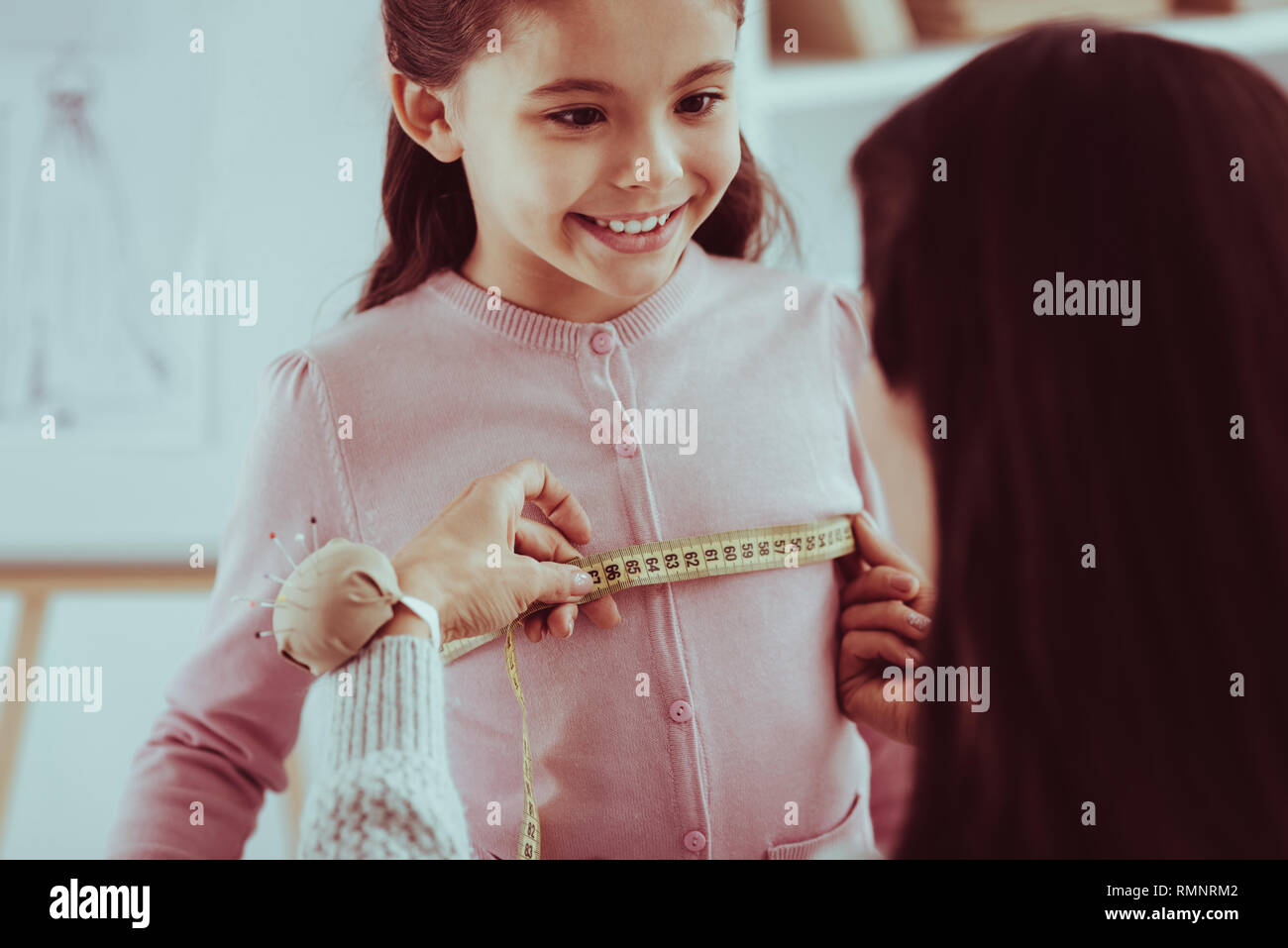 Chest measuring hi-res stock photography and images - Alamy