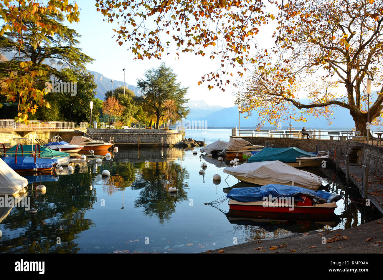 Fall landscape with boats hi-res stock photography and images - Alamy