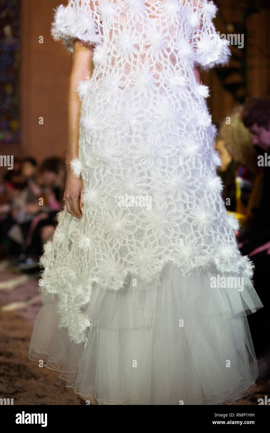 Millinery model hi-res stock photography and images - Alamy