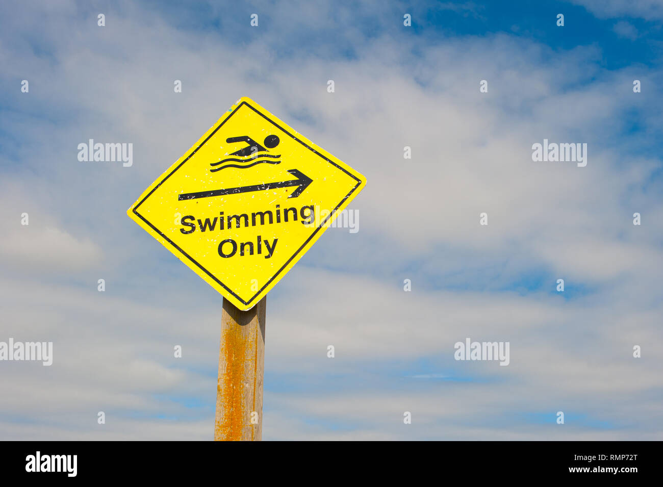 Yellow black warning sign hi-res stock photography and images - Alamy