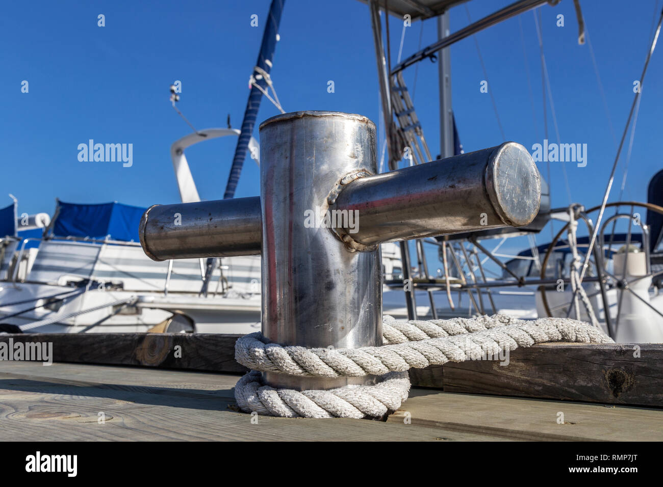 Bollard on dock hi-res stock photography and images - Alamy