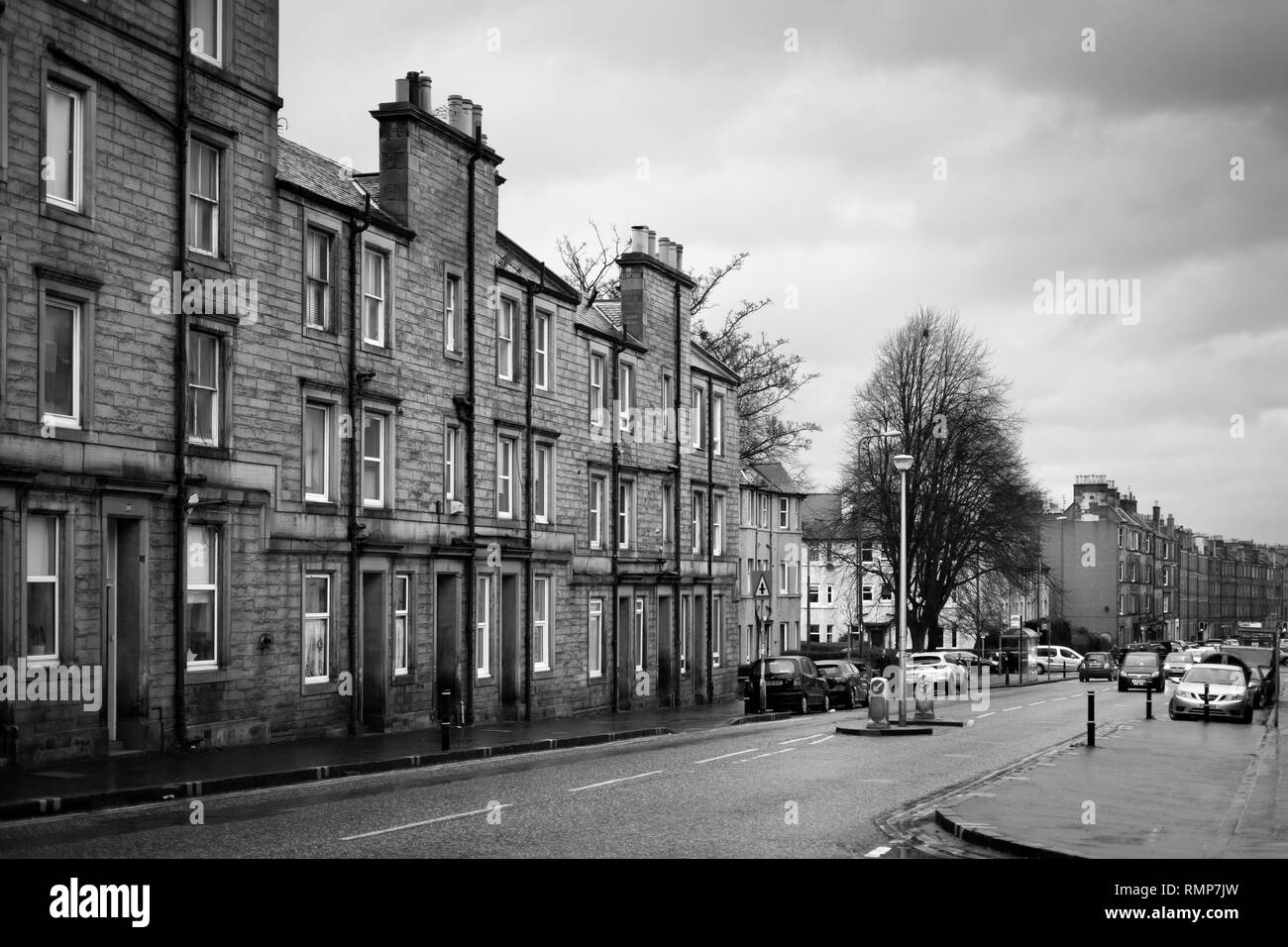 Edinburgh tenement buildings Black and White Stock Photos & Images - Alamy