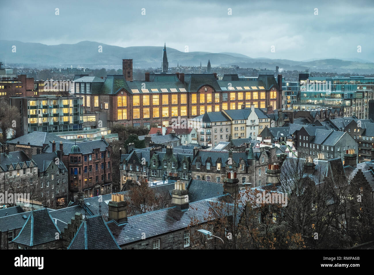 Edinburgh rooftops hi-res stock photography and images - Alamy