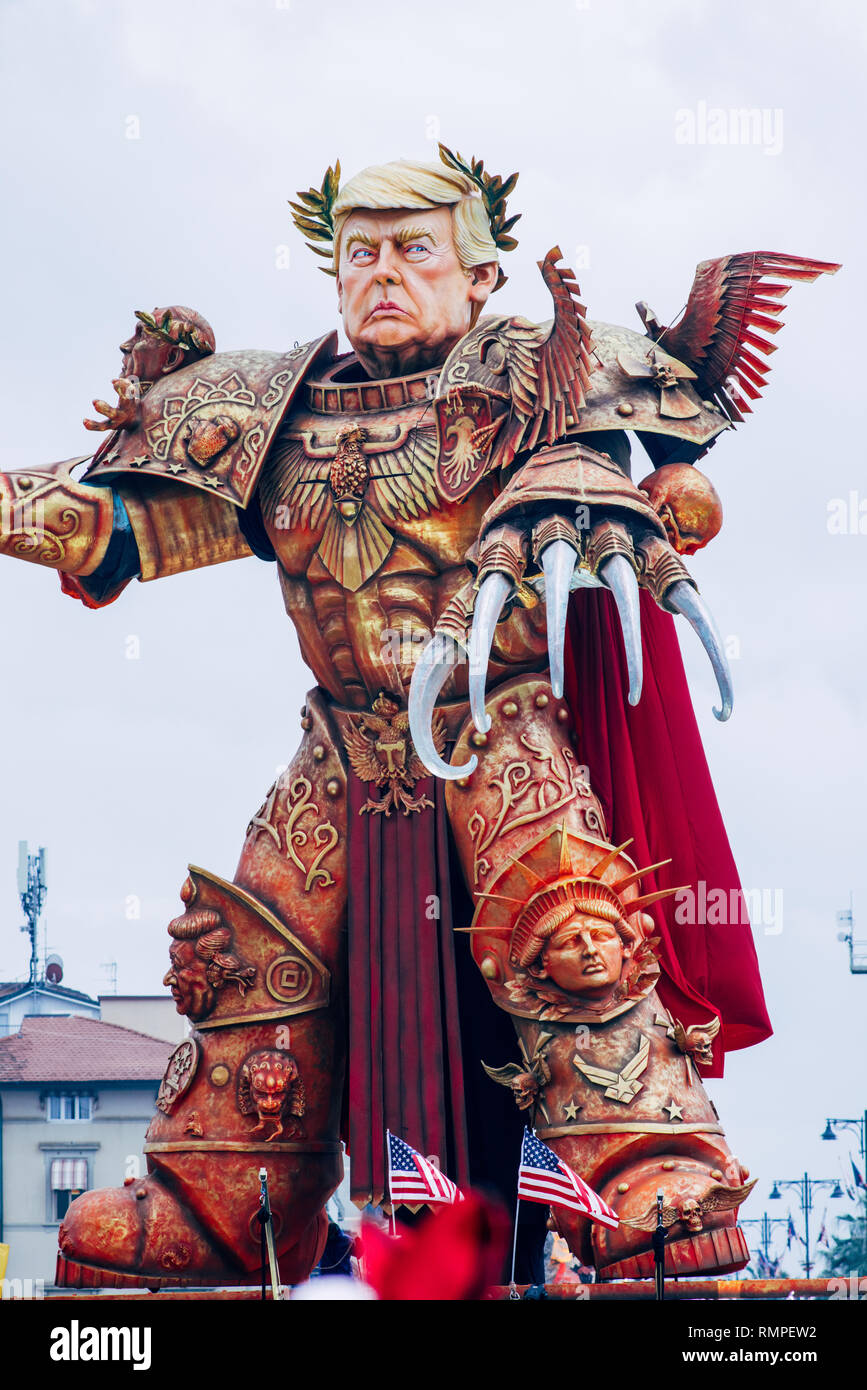 VIAREGGIO,ITALY-09: A giant paper-mache called "dazi nostri " is ...