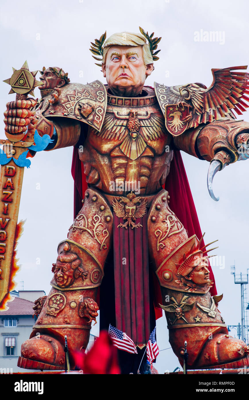 VIAREGGIO,ITALY-09: A giant paper-mache called "dazi nostri " is ...