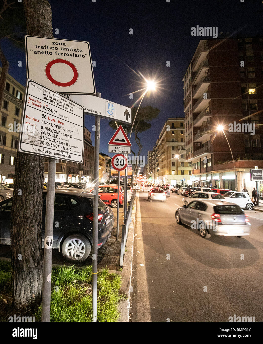 Inquinamento ferroviario hi-res stock photography and images - Alamy