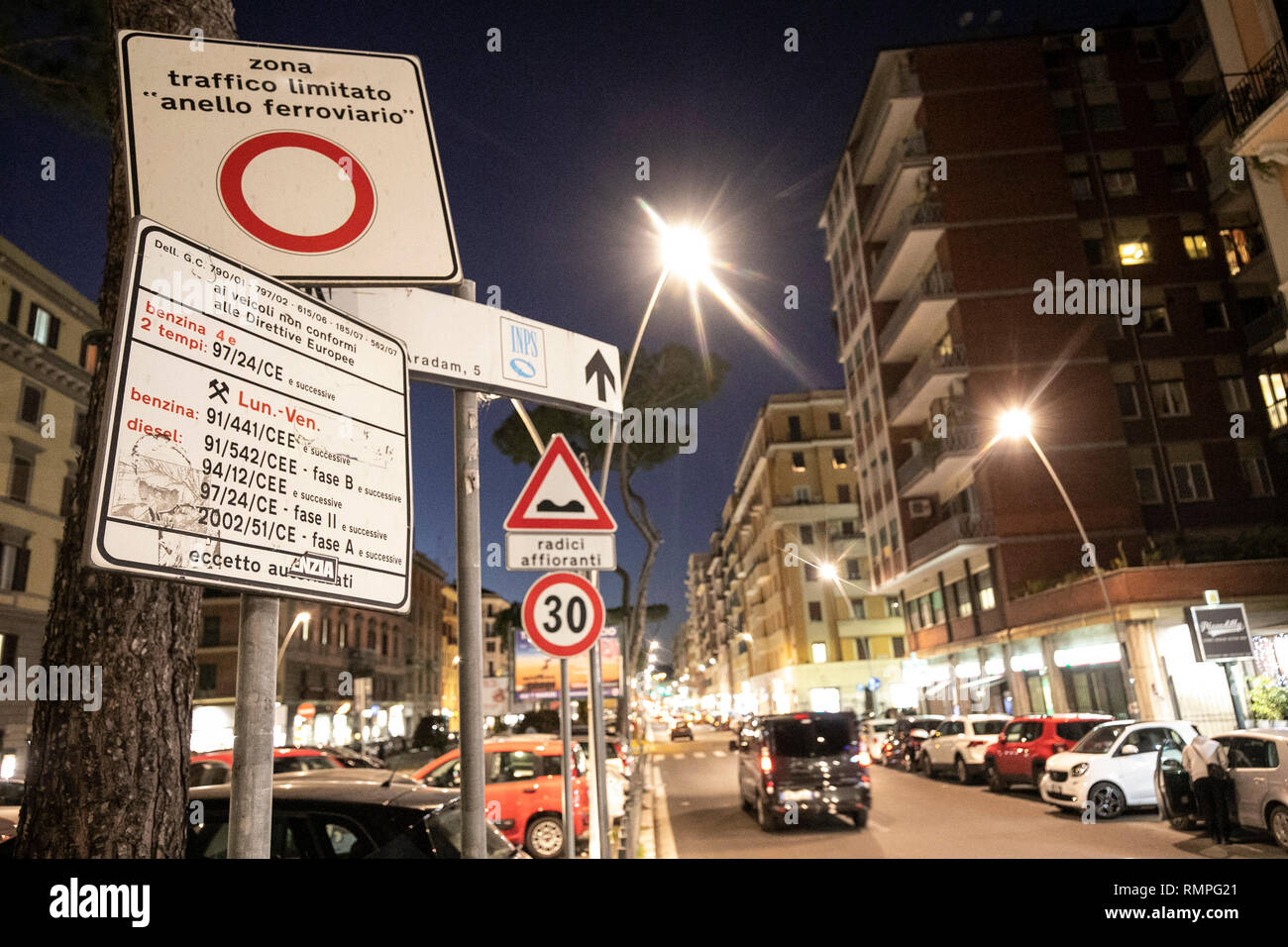 Inquinamento ferroviario hi-res stock photography and images - Alamy