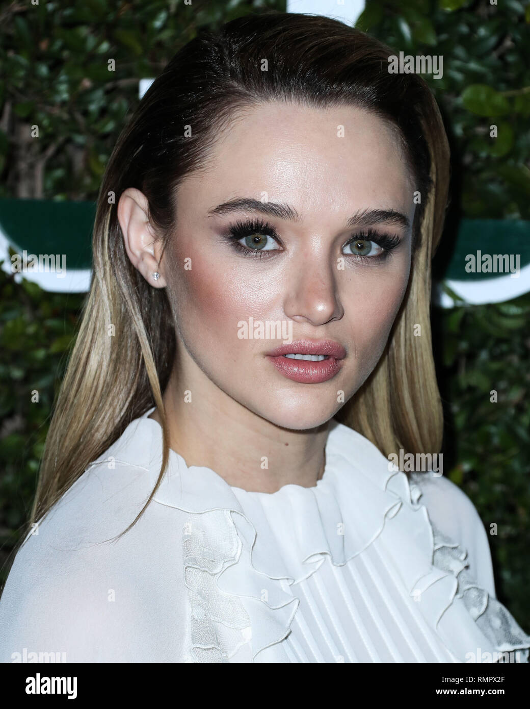 LOS ANGELES, CA, USA - FEBRUARY 15: Actress Hunter King arrives at Teen ...
