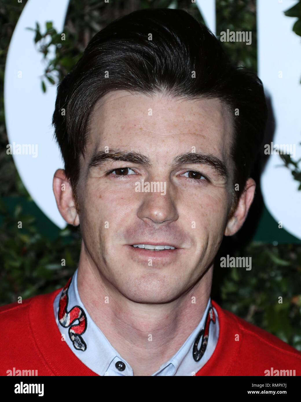 LOS ANGELES, CA, USA - FEBRUARY 15: Actor Drake Bell arrives at Teen ...