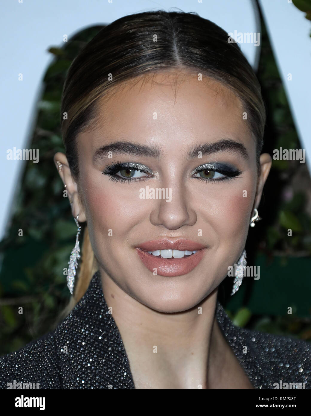 LOS ANGELES, CA, USA - FEBRUARY 15: Model Delilah Belle Hamlin arrives ...