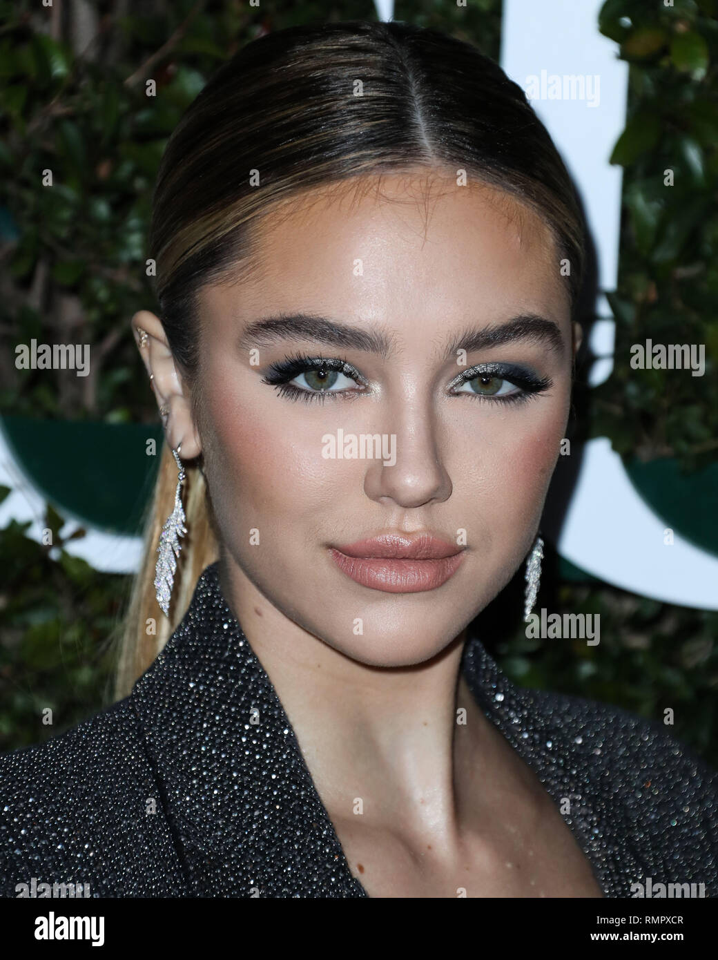 LOS ANGELES, CA, USA - FEBRUARY 15: Model Delilah Belle Hamlin arrives ...