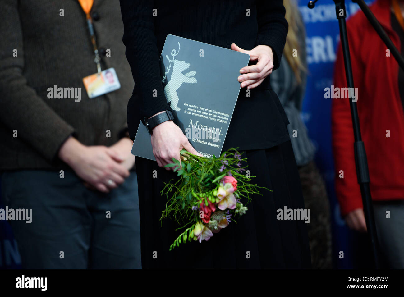 Awards ceremony flowers hi-res stock photography and images - Alamy