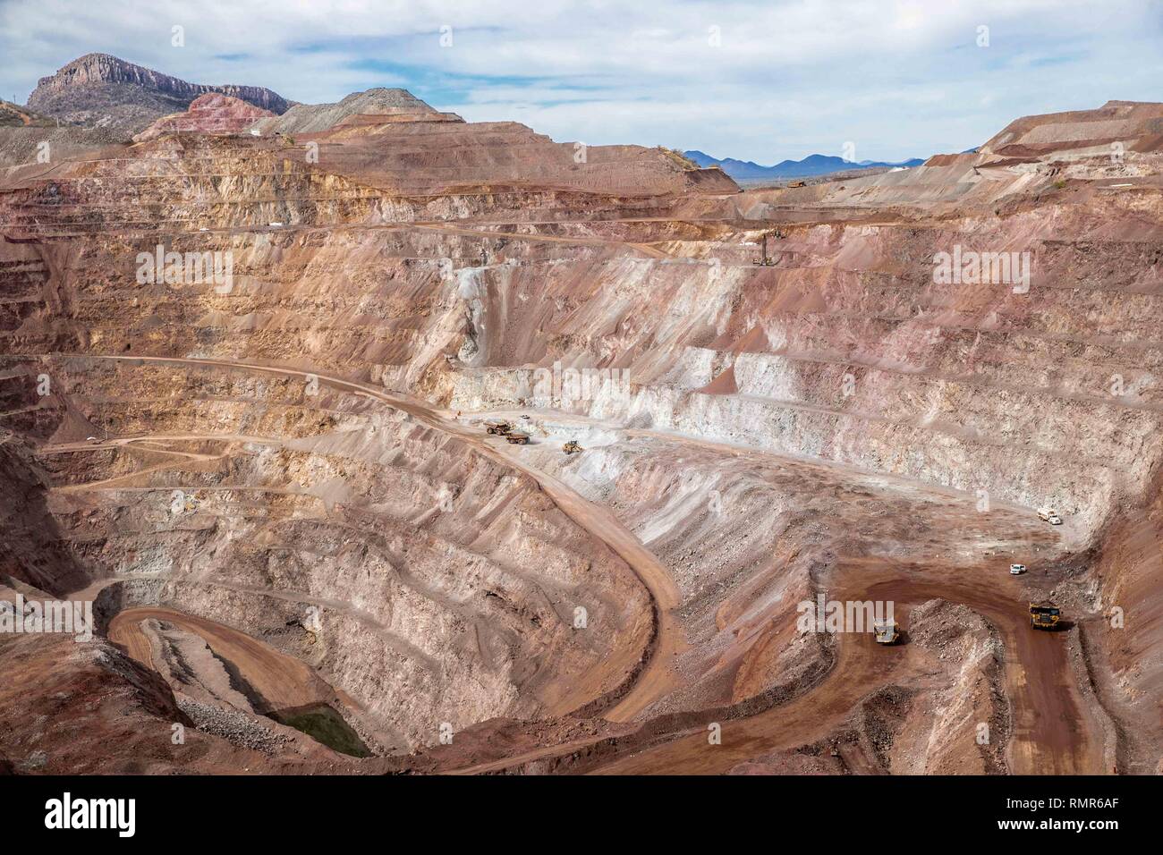 Cielo profundo hi-res stock photography and images - Alamy